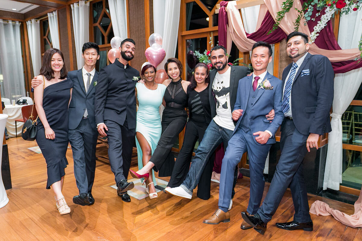 Cloud Booth Roving Photography | Instant & Professional